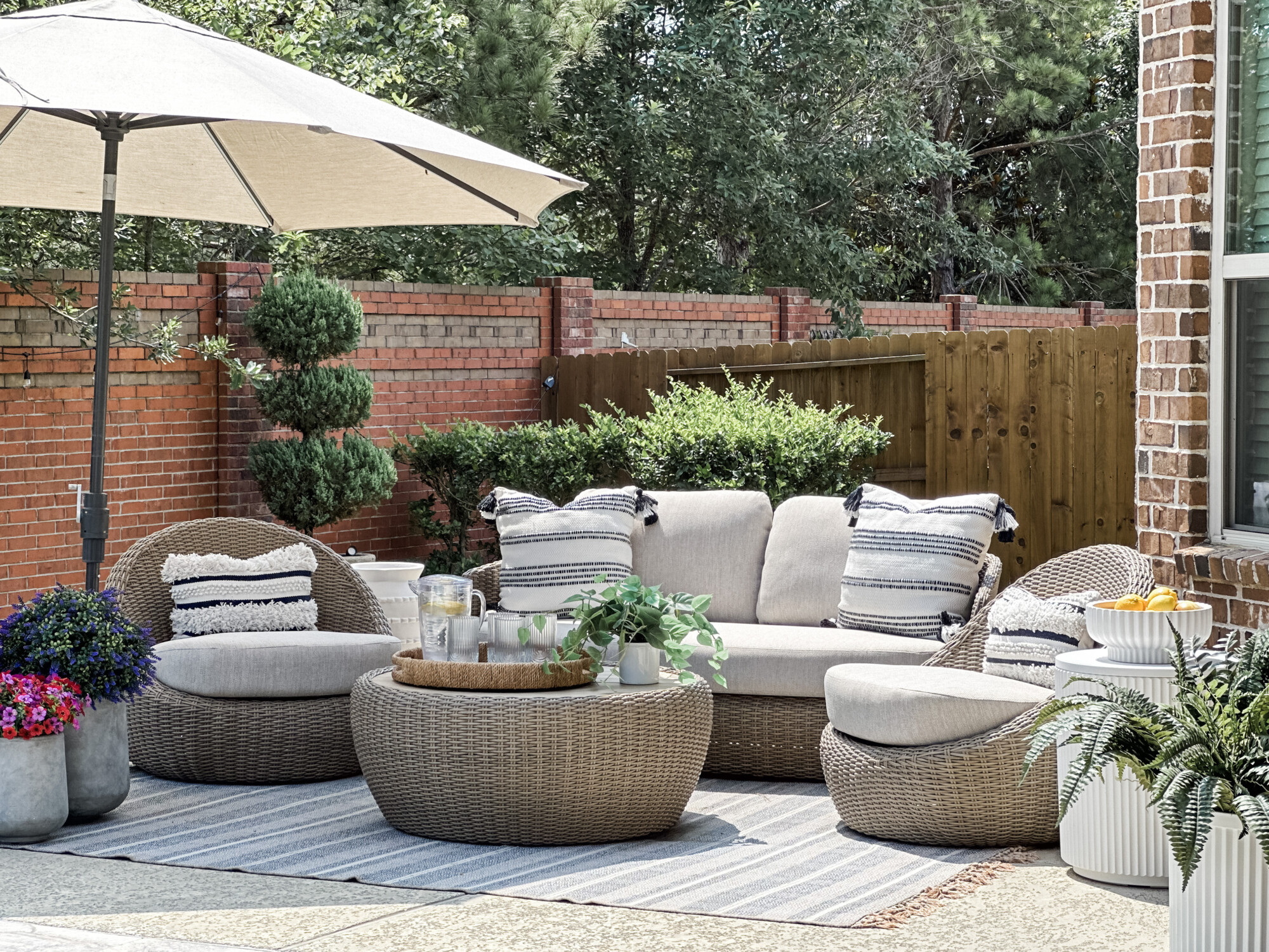 Backyard Patio - Beige White Gray